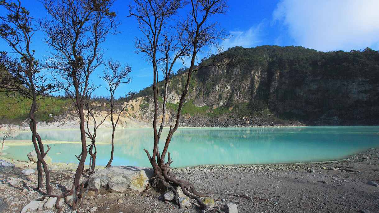 Destinasi Wisata Bandung yang Wajib Dicoba- Blue Bird Group